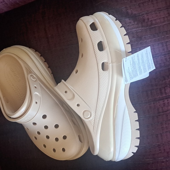 CROCS | Shoes | Crocs Mega Crush Dog Clogs Womens Mens 8 | Poshmark